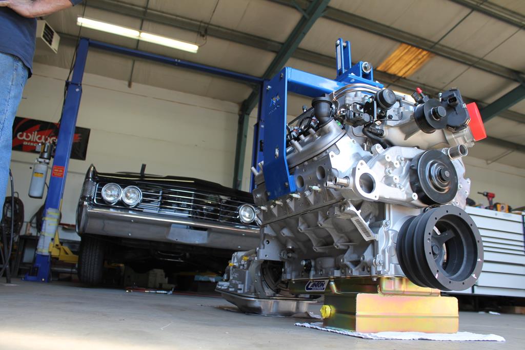 MetalWorks Classic Auto & Speed Shop - 1965 Lincoln Continental LSA ...