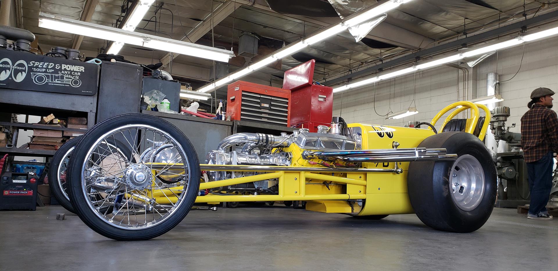 MetalWorks Classic Auto & Speed Shop Mooneyes Shop Tour - MetalWorks ...